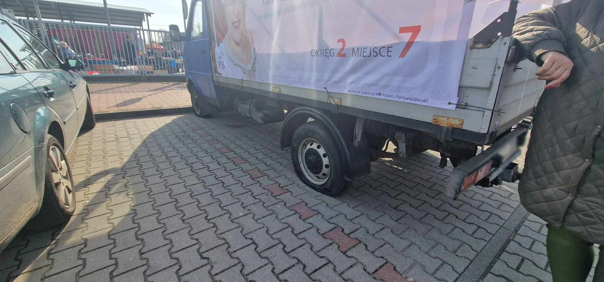 Zniszczono auto z banerami kandydatki na radną - www.nasze.fm ...