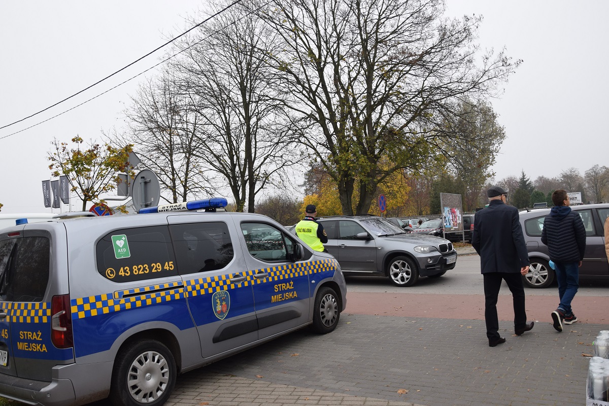 Zmiany w organizacji ruchu w rejonie cmentarzy - www.nasze.fm - regionalny portal informacyjny