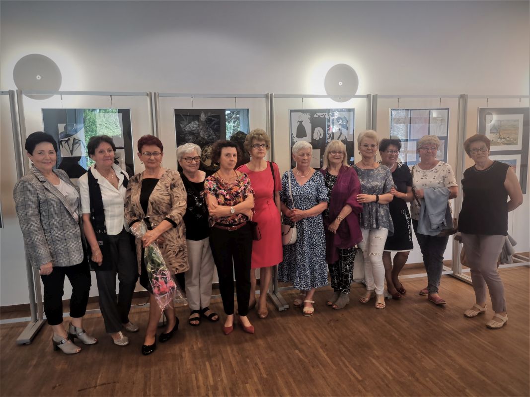 "Kobieta UTW" - wystawa w Ratuszu - www.nasze.fm - regionalny portal ...