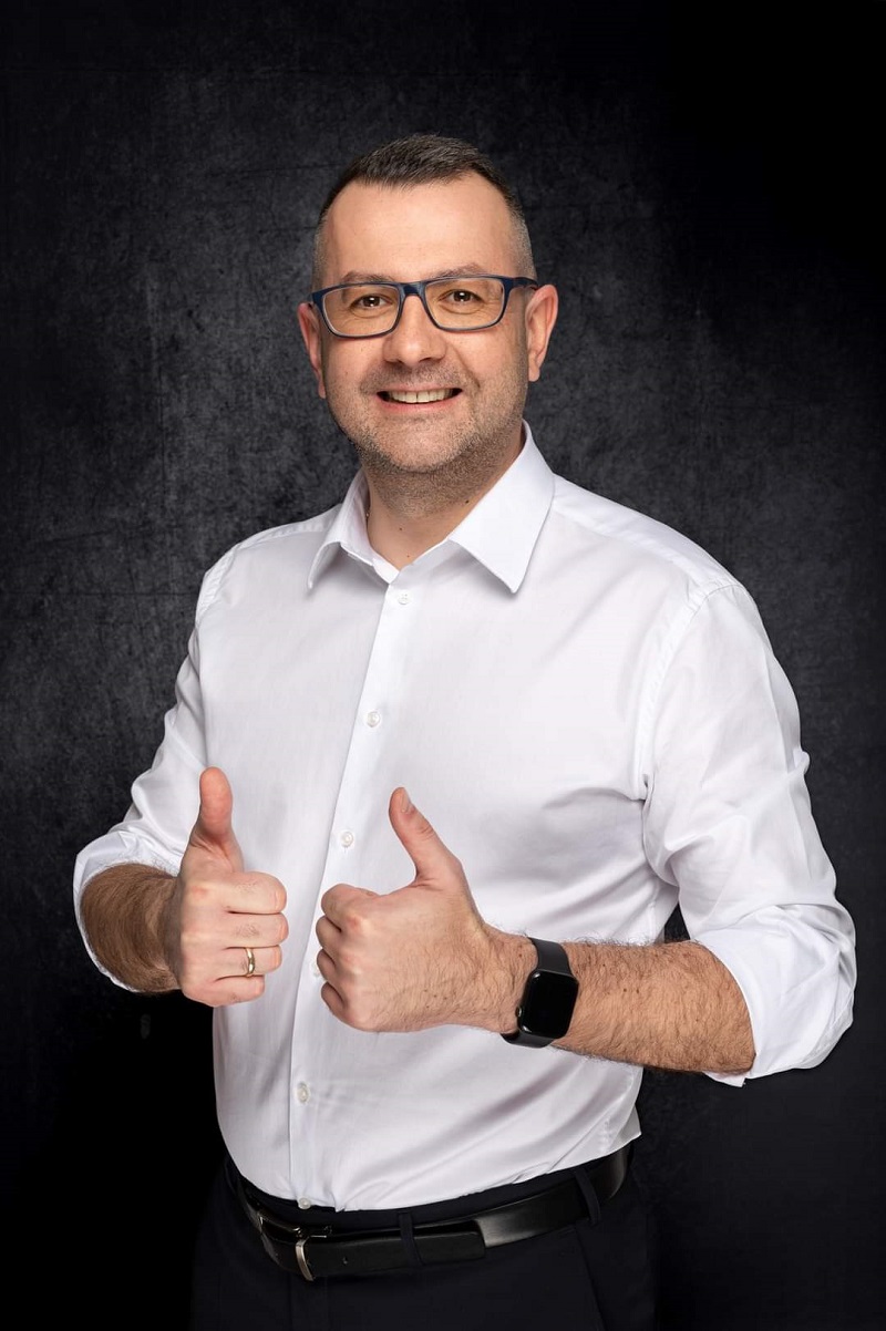 Krystian Krogulecki burmistrzem Warty - www.nasze.fm - regionalny ...